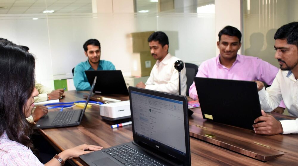 Careers @ Raykor - Raykor • Partner for Building High-Performance Cloud ...